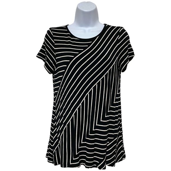 Cable & Gauge | Tops | Mediumwomens Top Short Sleeve Multicolor Design ...